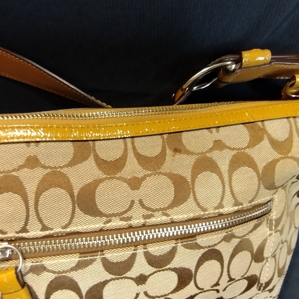 Coach Hobo Tan Signature Shoulder Bag - Gem